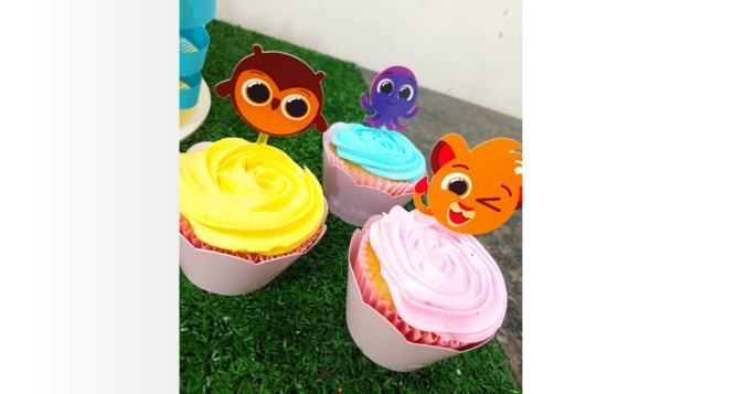 Delícias da Nanda , Bolo personalizado (15 fatias) com topo simples ...